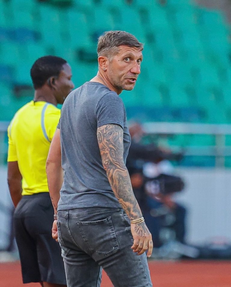 Meneja Mkuu Dimitar Pantev na Simba SC kibarua kimeota nyasi – Saleh Jembe