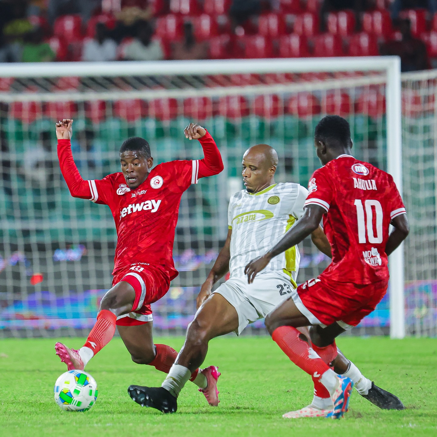 Azam FC Yaifunga Simba, Yatinga Fainali ya Kombe la Mapinduzi 2026 ...